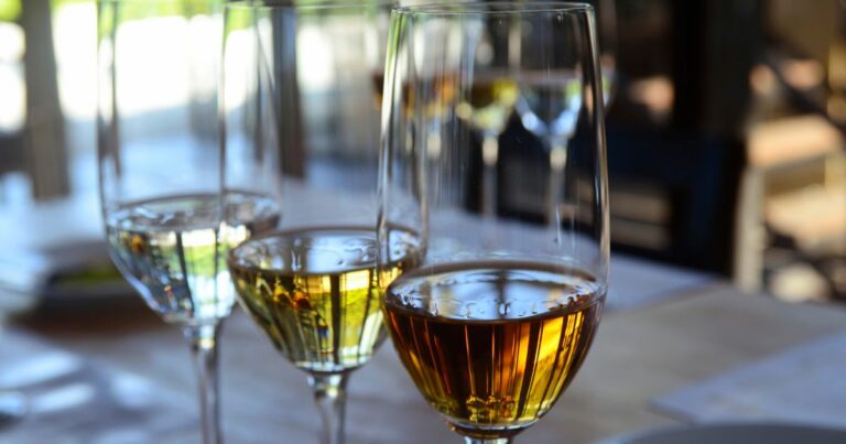 Choosing the right glass: 15 Liquor Glasses types: From Cognac to ...